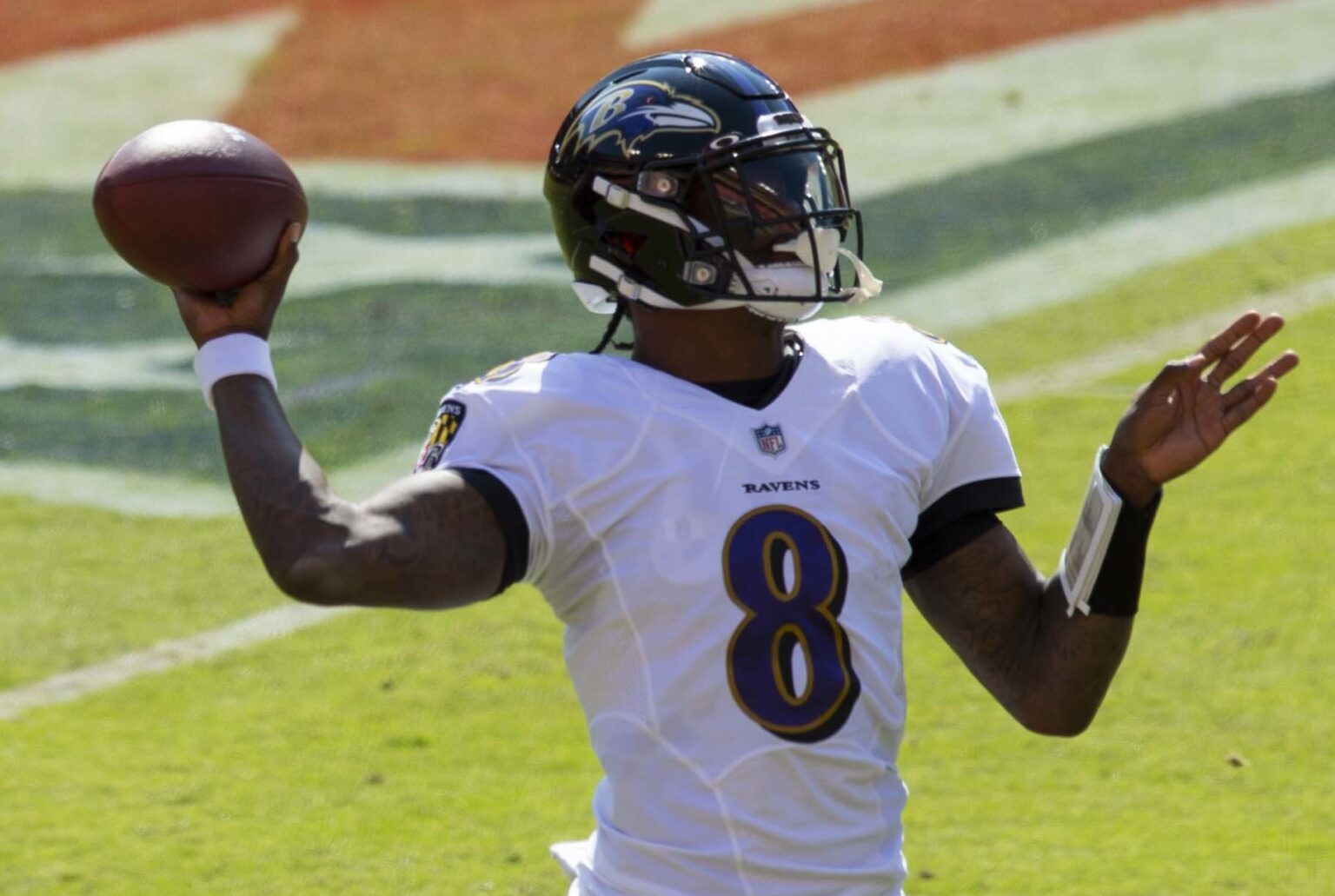 The Best Dual-Threat Quarterbacks in NFL History - Gamer Koala