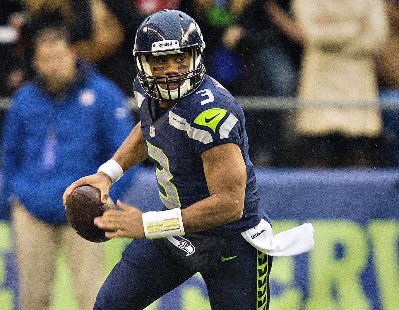 The Best Dual-Threat Quarterbacks in NFL History - Gamer Koala