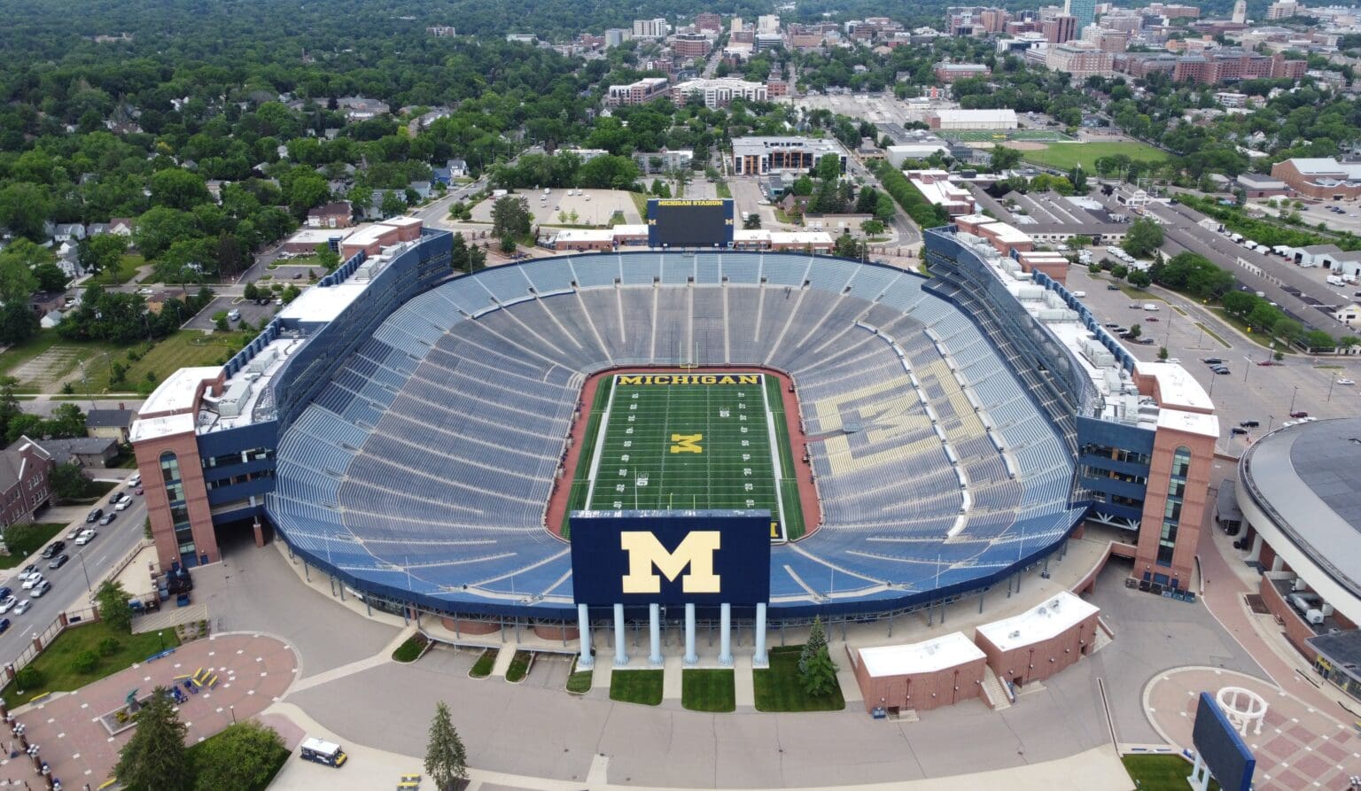 The 20 Best College Football Stadiums in the Country, Ranked - Gamer Koala