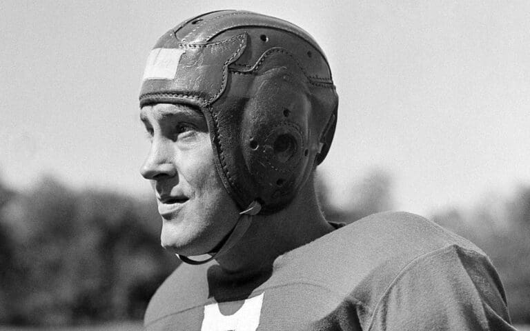 The 15 Greatest Centers in NFL History - Gamer Koala