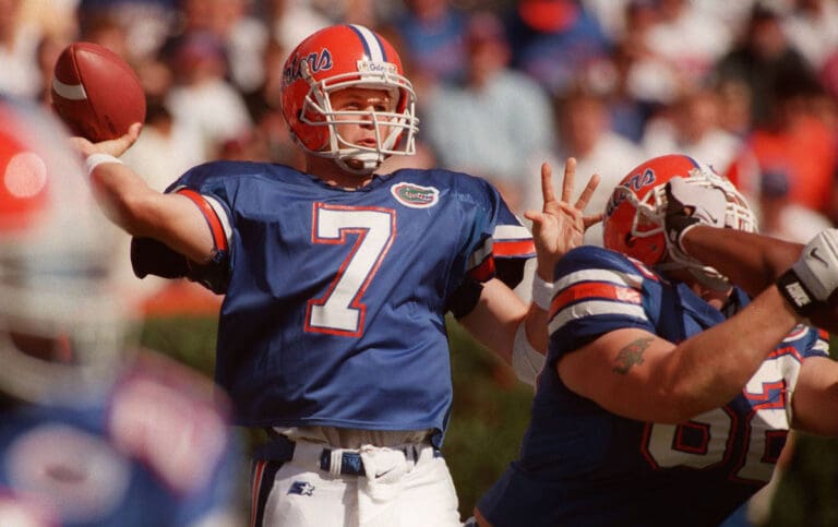 Ranking the 15 Best College Quarterbacks of All Time - Gamer Koala