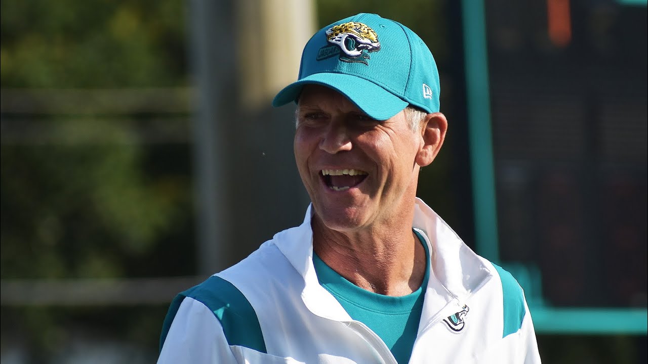 10 NFL General Managers Who Had No Business Running a Team - Gamer Koala