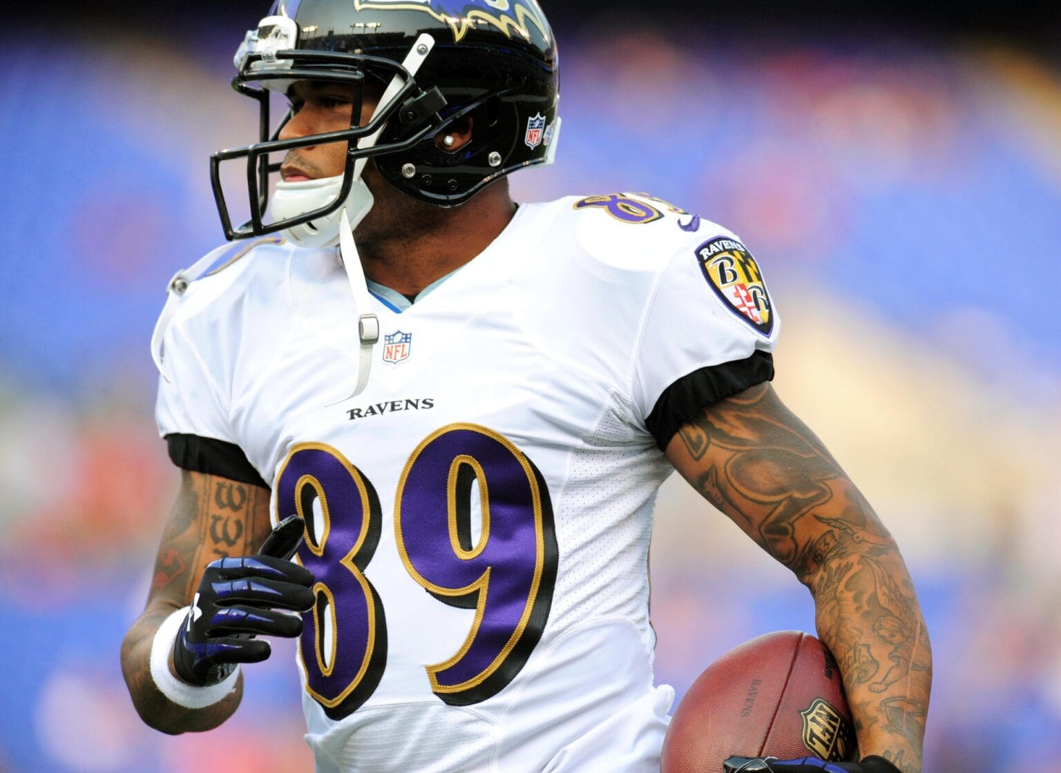 24 NFL Players Who Were Villains Before They Were Legends - Gamer Koala