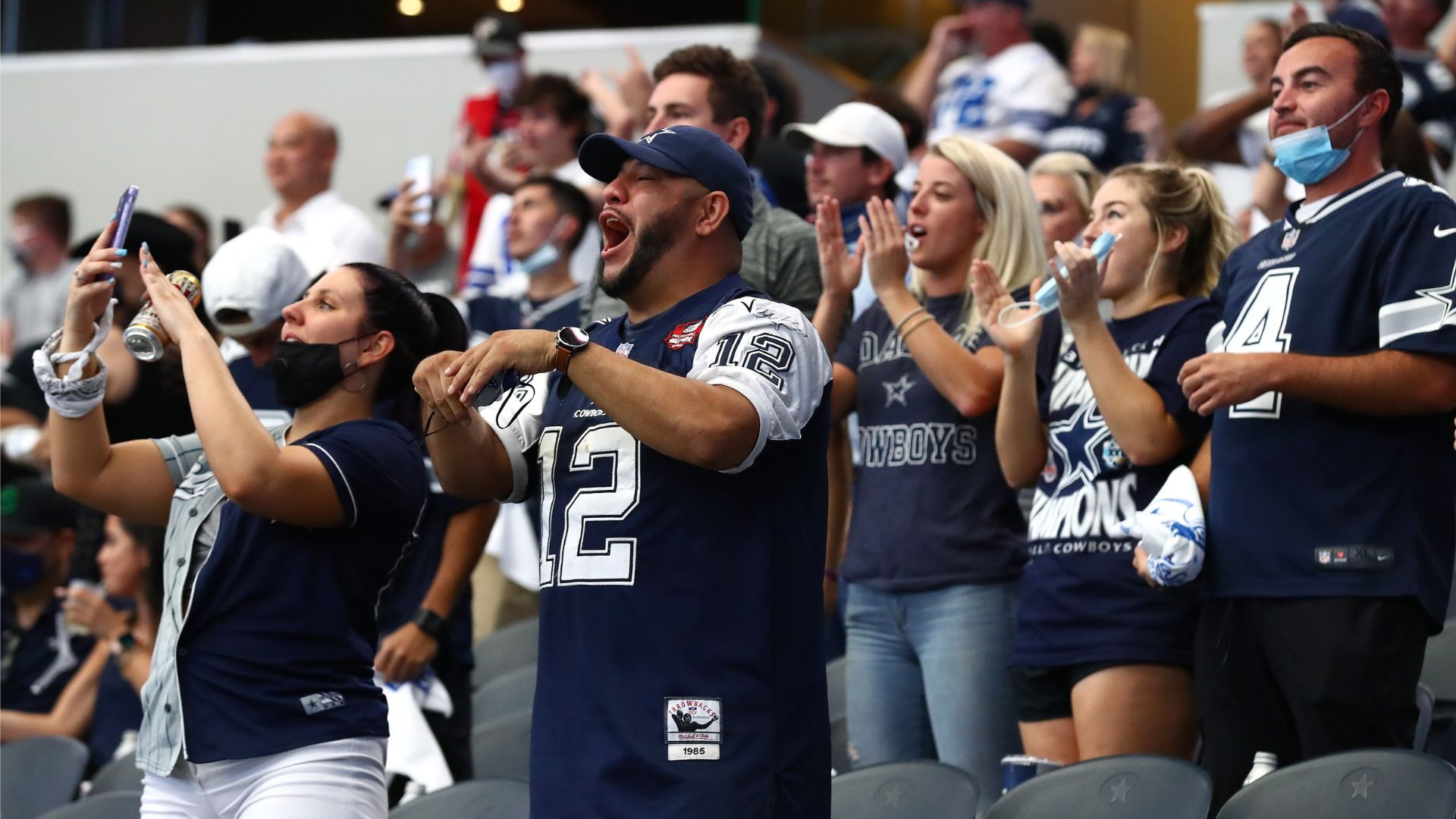 13 Reasons Dallas Cowboys Fans Drive Everyone Insane - Gamer Koala