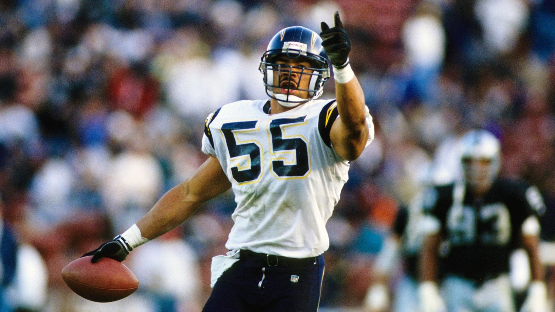 The 23 Greatest Linebackers in NFL History, Ranked - Gamer Koala