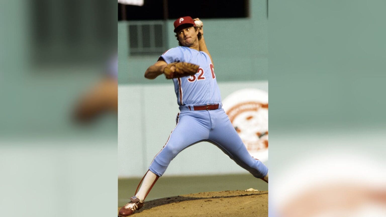 The 18 Best Left-Handed Pitchers of All Time - Gamer Koala