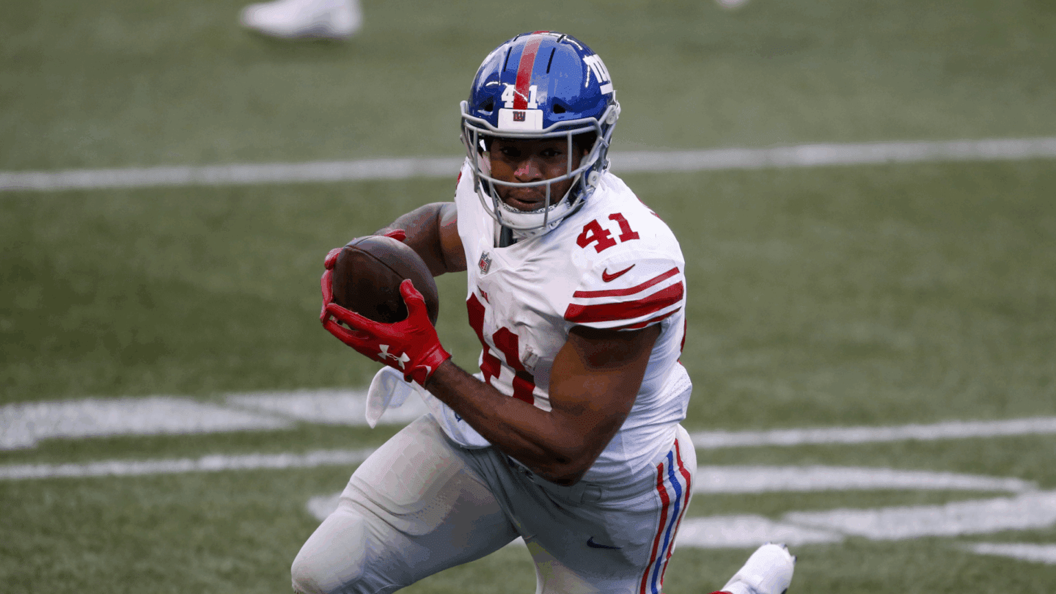 18 NFL Stars Who Went From Game-Changers to Afterthoughts - Gamer Koala